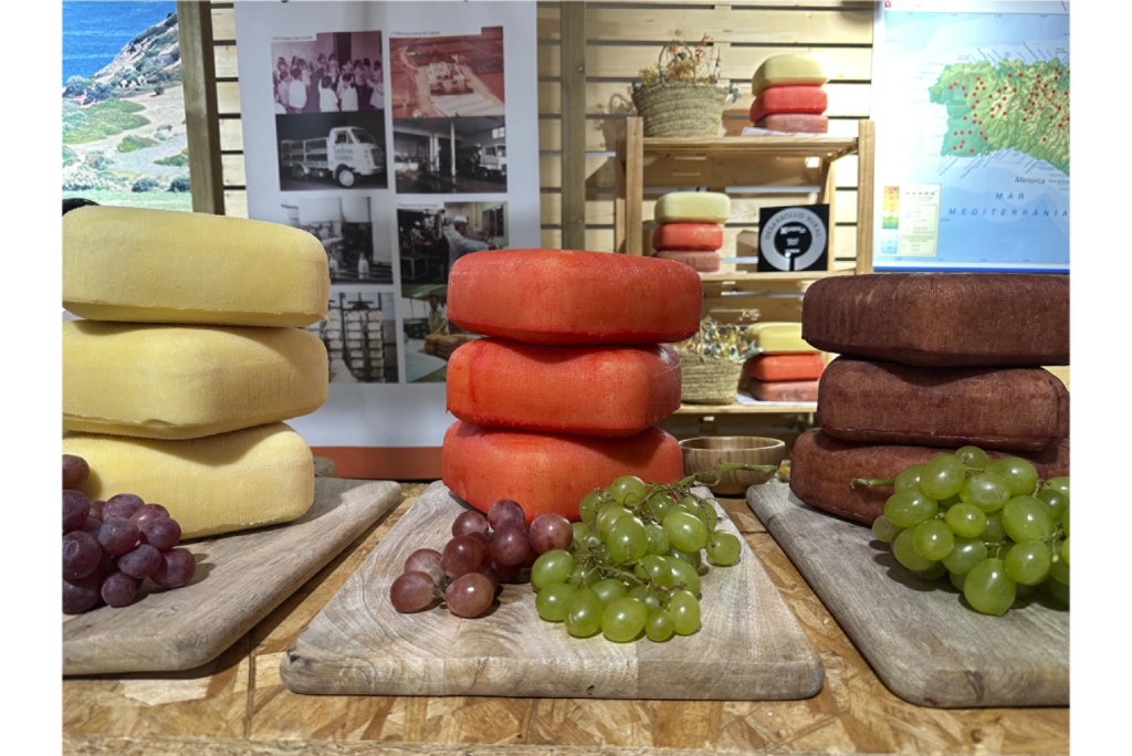 Èxit d'assistència en la II Fira del Formatge Maó-Menorca - Coinga ...